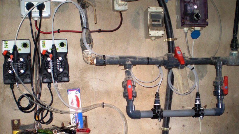 How to clean to remove biofilm from farm pipes? - Articles - pig333 ...