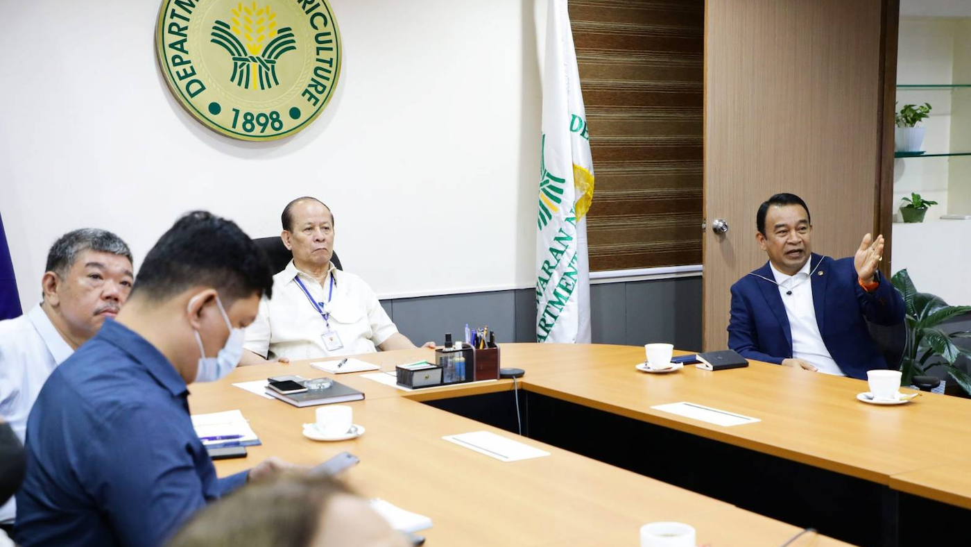 CPF Philippines joins hands with DA and DBP to finance bio-secure farm ...